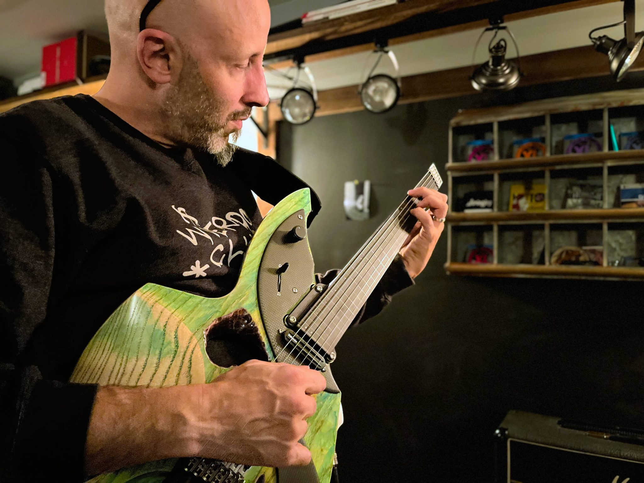 Chris Buono | Fretless – Rick Toone